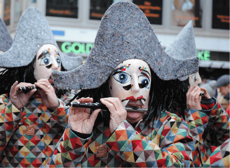 11 Fascinating Customs and Traditions in Switzerland You Won’t Believe ...