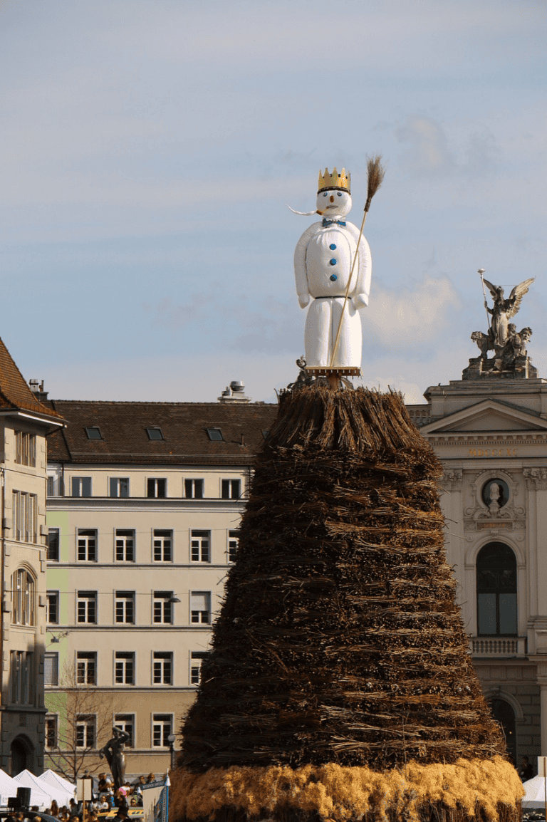 11 Fascinating Customs and Traditions in Switzerland You Won’t Believe ...